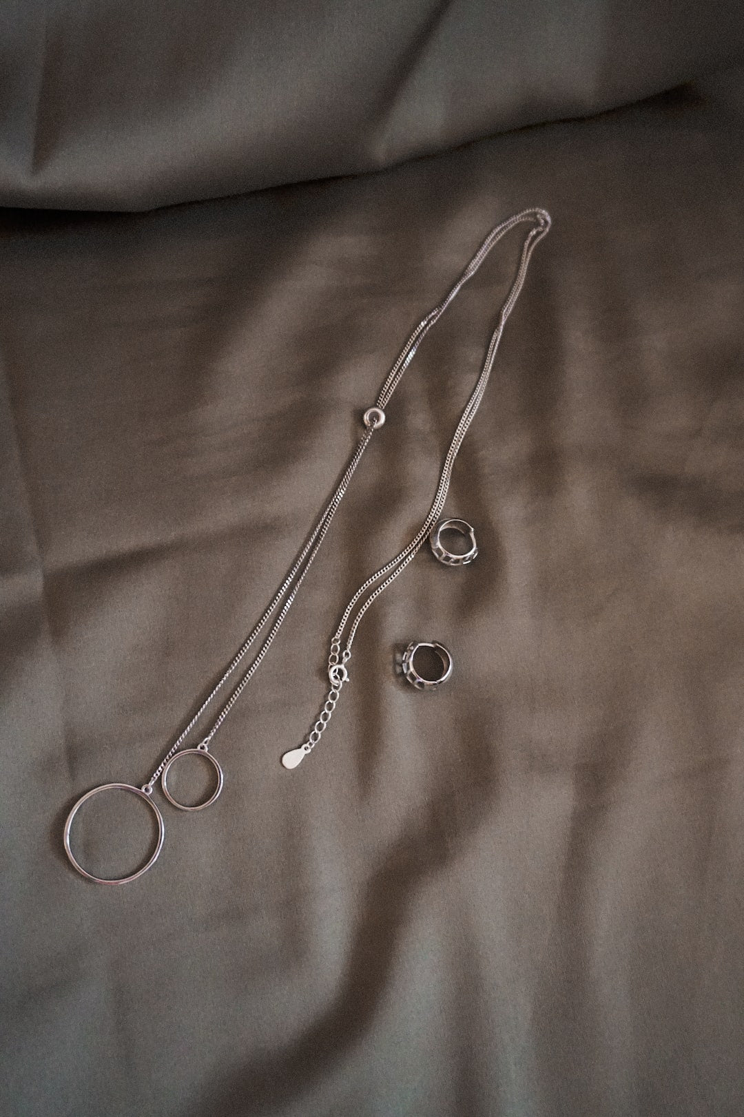 The Shining Elegance: The Role of Silver Sterling Jewelry in Weddings ...